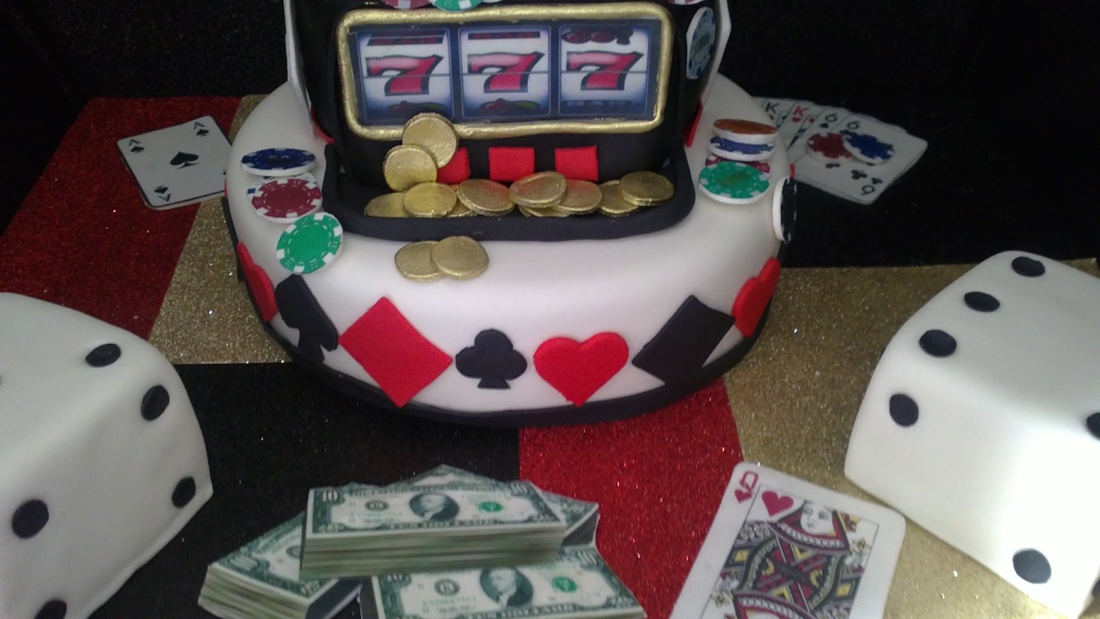 Mundo Tortas: POKER