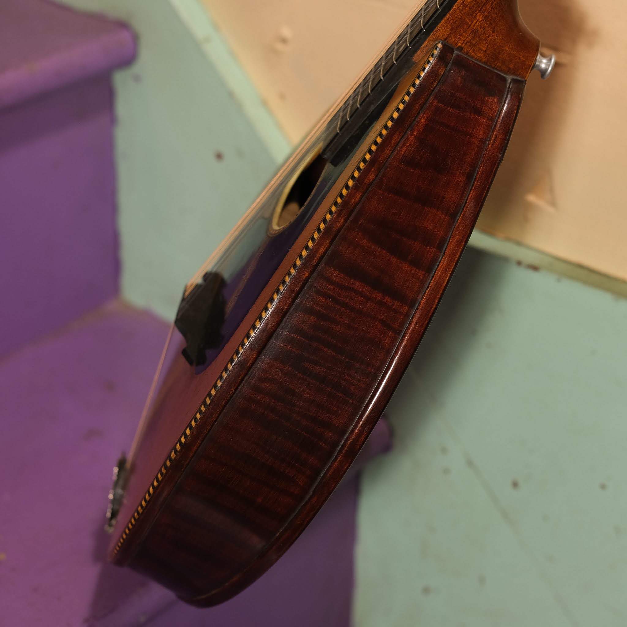 1916 Weymann Style 20 Mandolute Mandolin