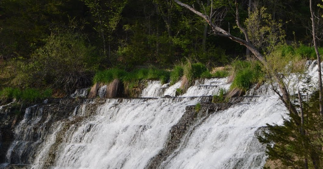 Midwest Family Traveler: Thunderbay Falls in Galena Territory