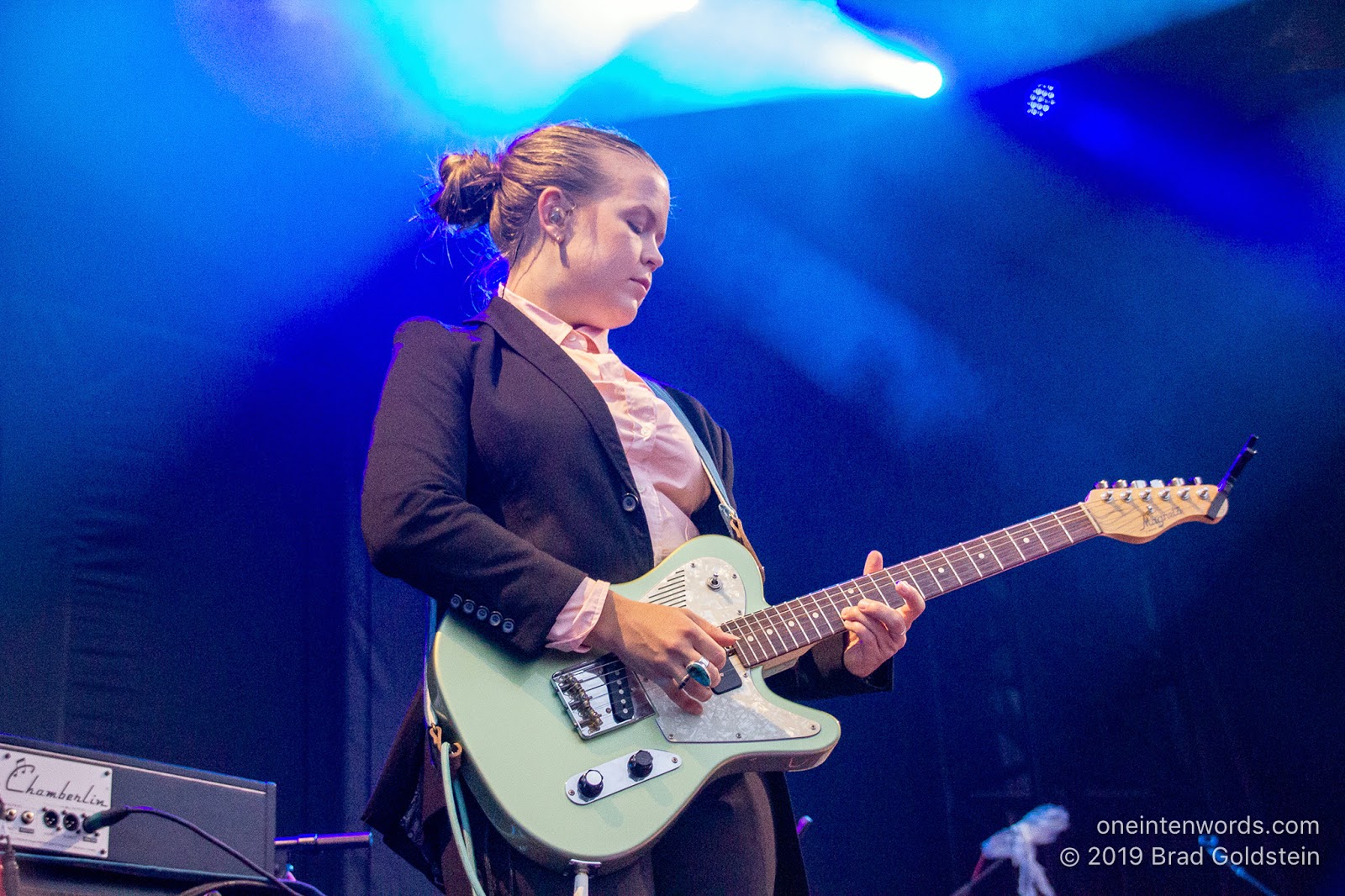 one in ten words: Jenny Lewis at Echo Beach - Concert Photos