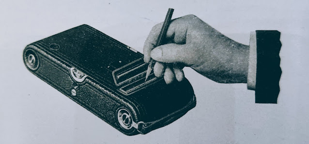 What is an autographic camera?