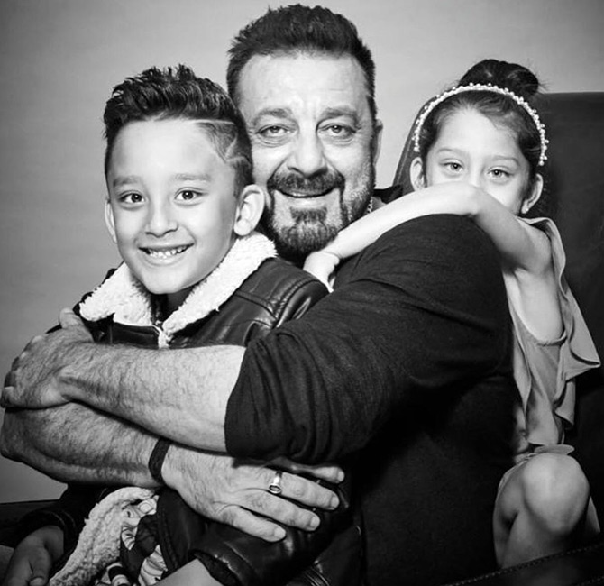 celebswikipagestarkids: Photoshoot of Sanjay Dutt with his children ...