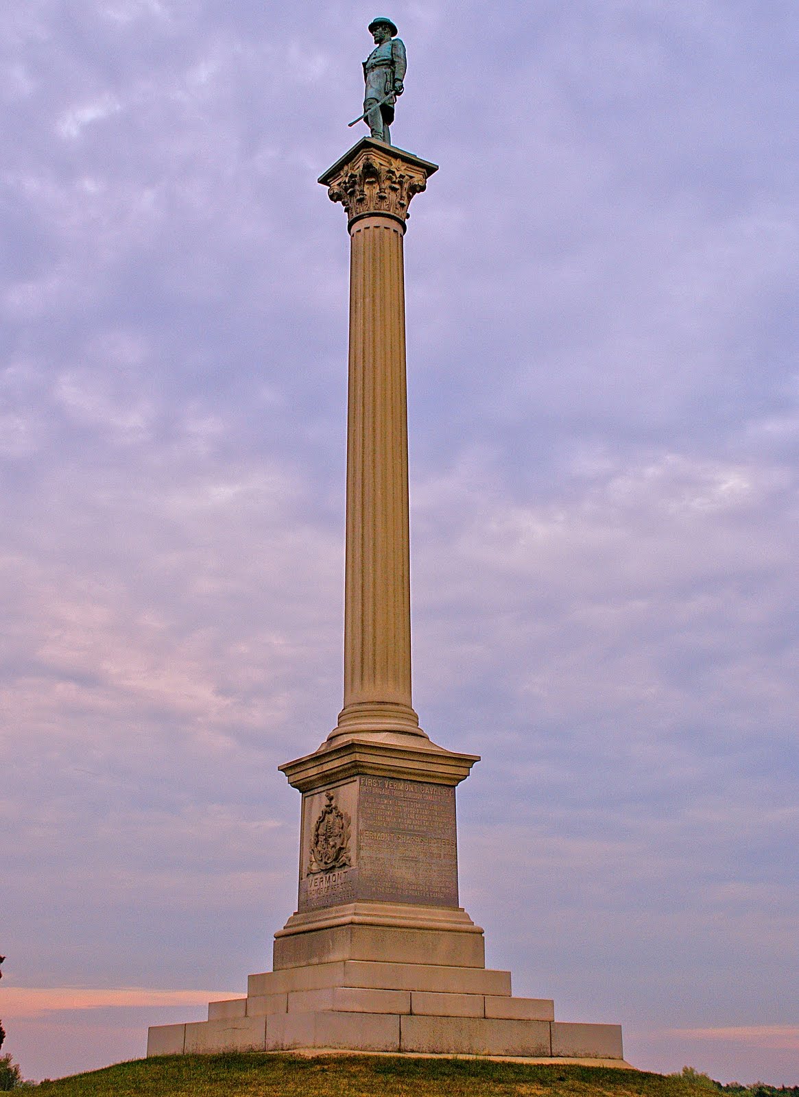 THE FIRST VERMONT CAVALRY IN THE CIVIL WAR: A HISTORY, reviewed.