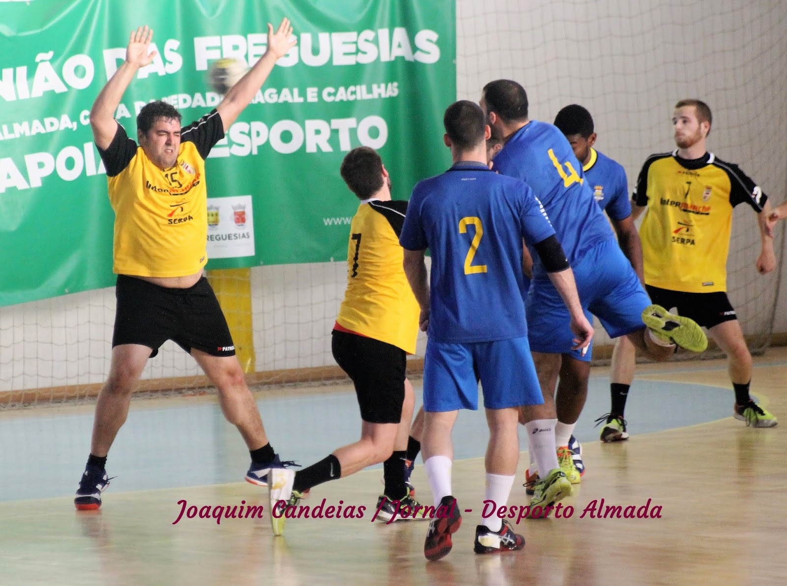 JORNAL - DESPORTO ALMADA : ANDEBOL- ALMADA AC CONSENTIU EMPATE COM O ...