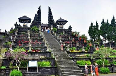 BESAKIH TEMPEL EN KERTA GOSA - Bali Reisgids