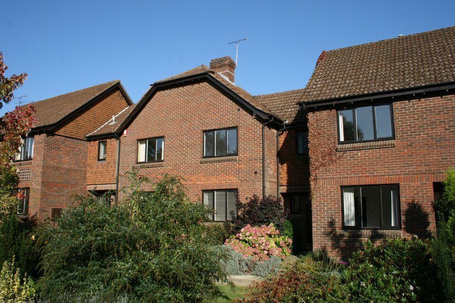 Our Big Fat 80s House: WELCOME TO OUR BIG FAT 1980s HOUSE