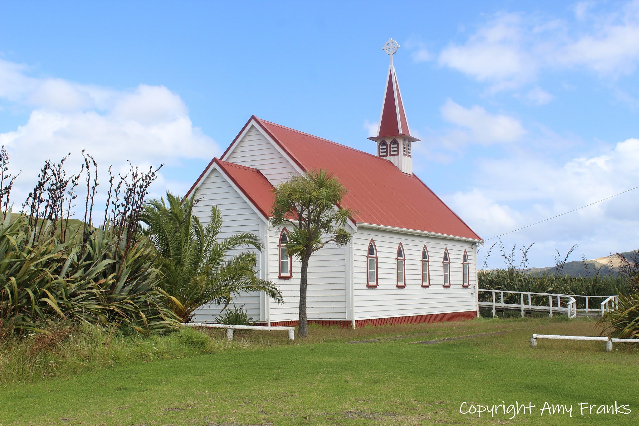 St Lukes Church, Pakanae