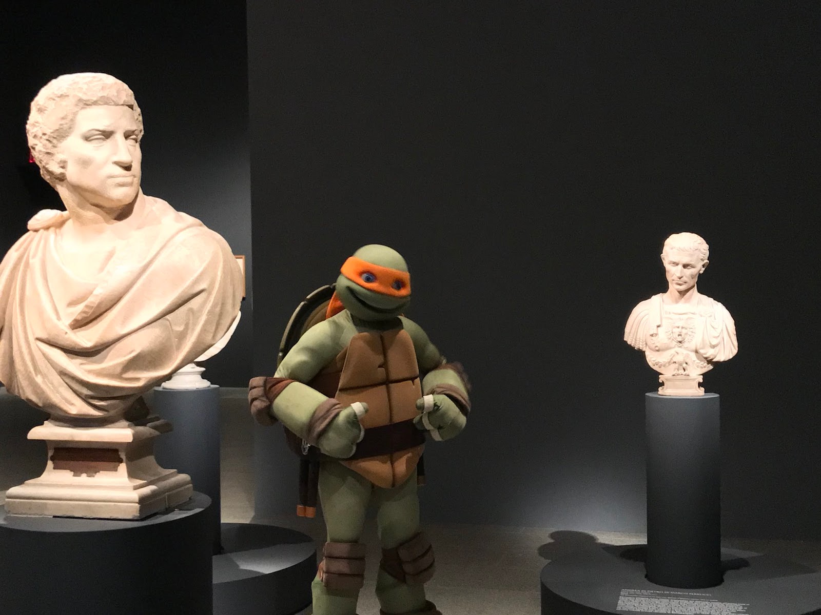 NickALive!: TMNT's Mikey Goes to the Michelangelo Exhibit at the Met in NYC