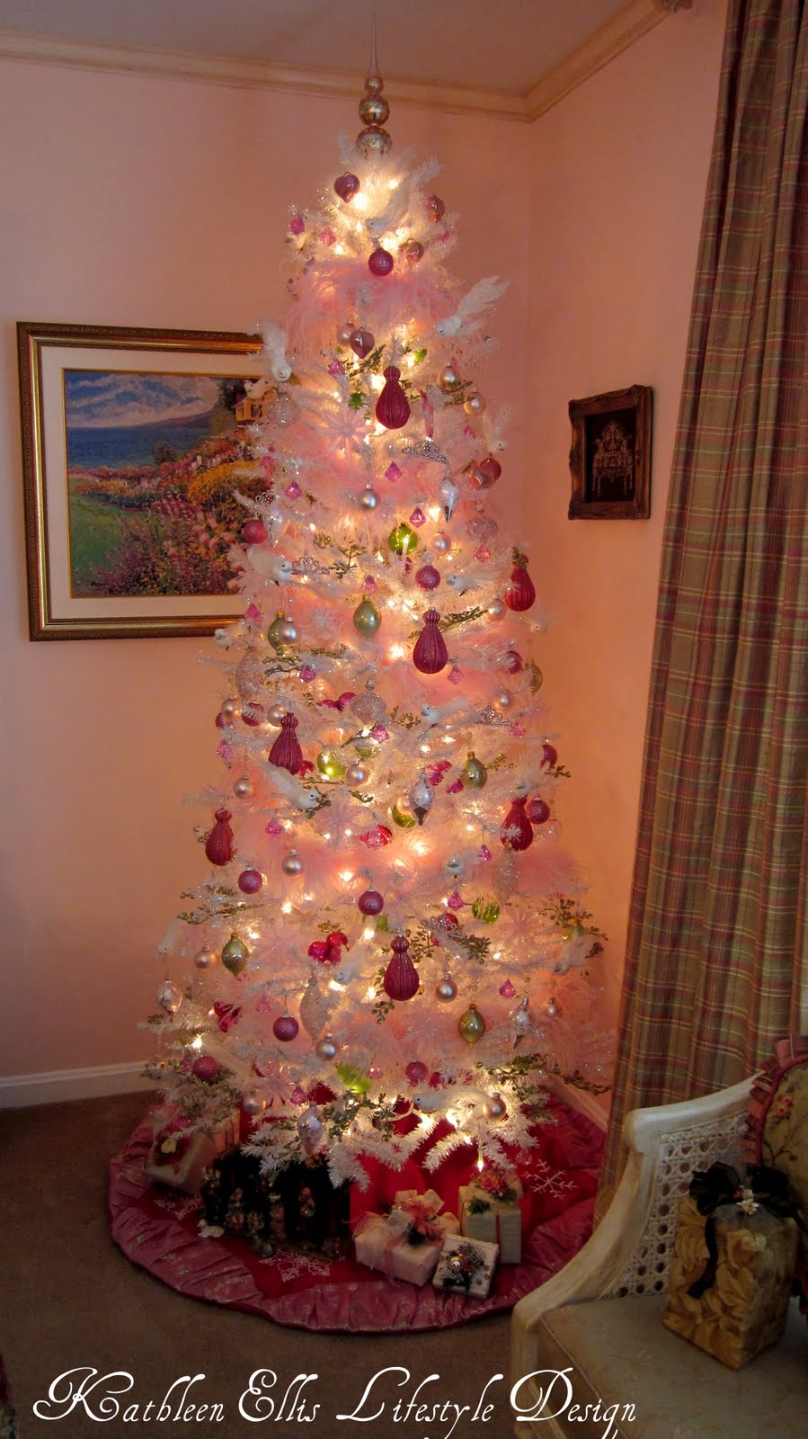 Miss Janice: 2011 Parade of Christmas Trees, Part 1