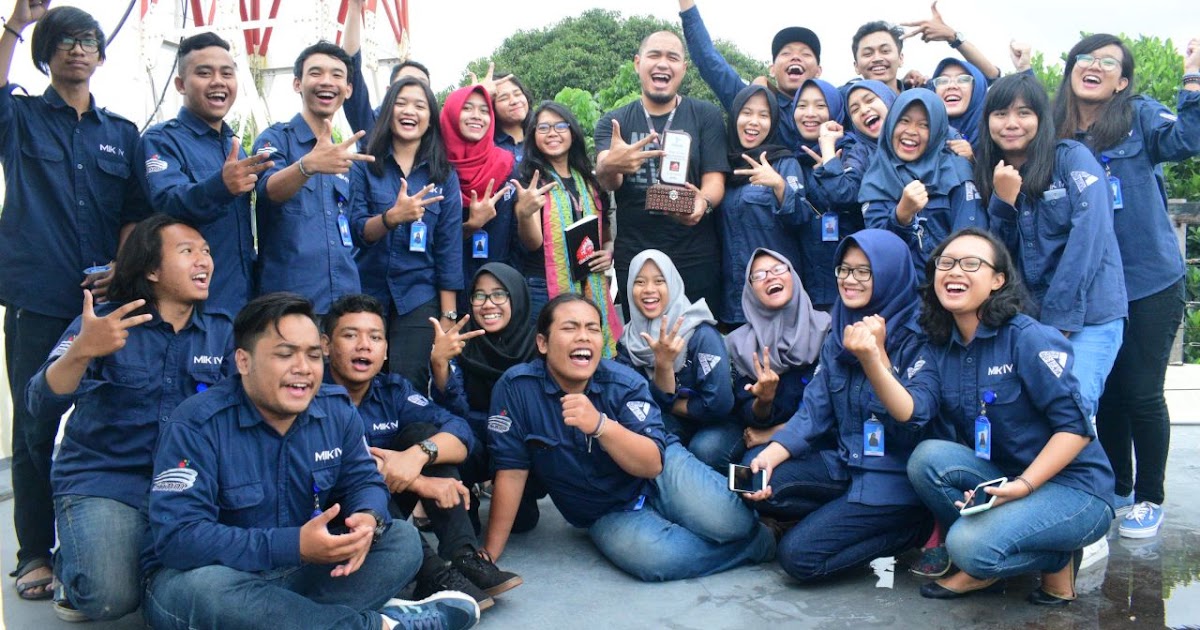 Ini Hard News "Kunjungan KOMMIK STMM ke Geronimo FM Sukses Besar"