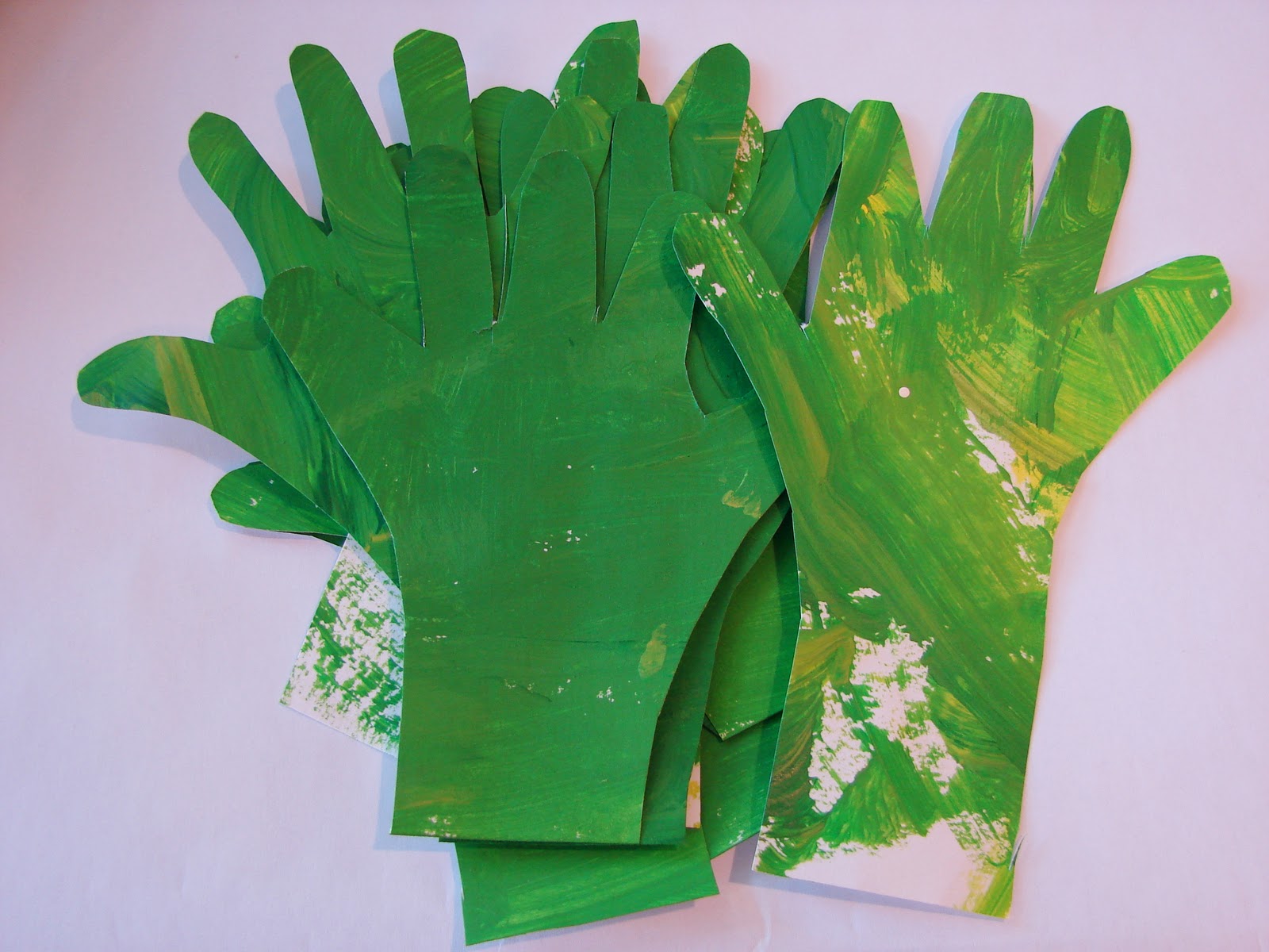 mk inspired: O Handprint Trees!