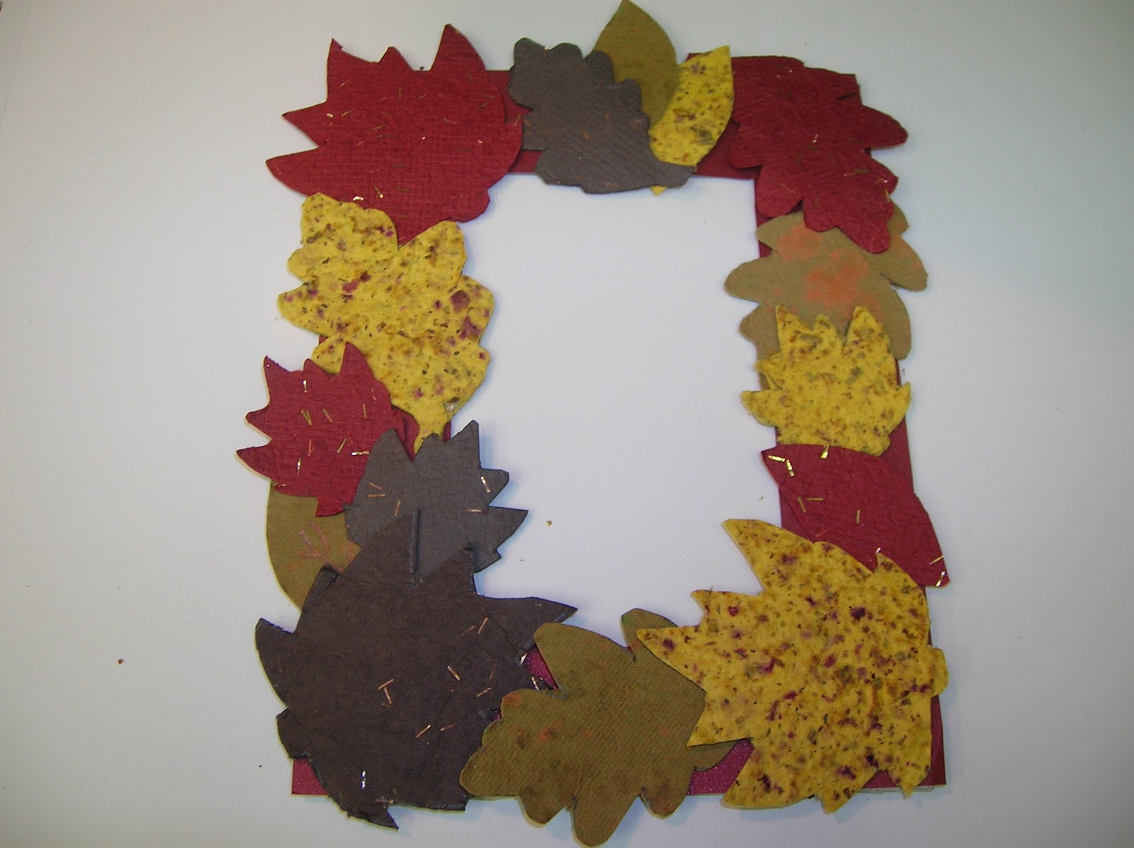My Creative Mommy: Autumn Leaves Picture Frame