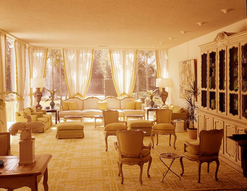 Inside of the Theodore Newton Law Residence in 1965 Through Fascinating ...