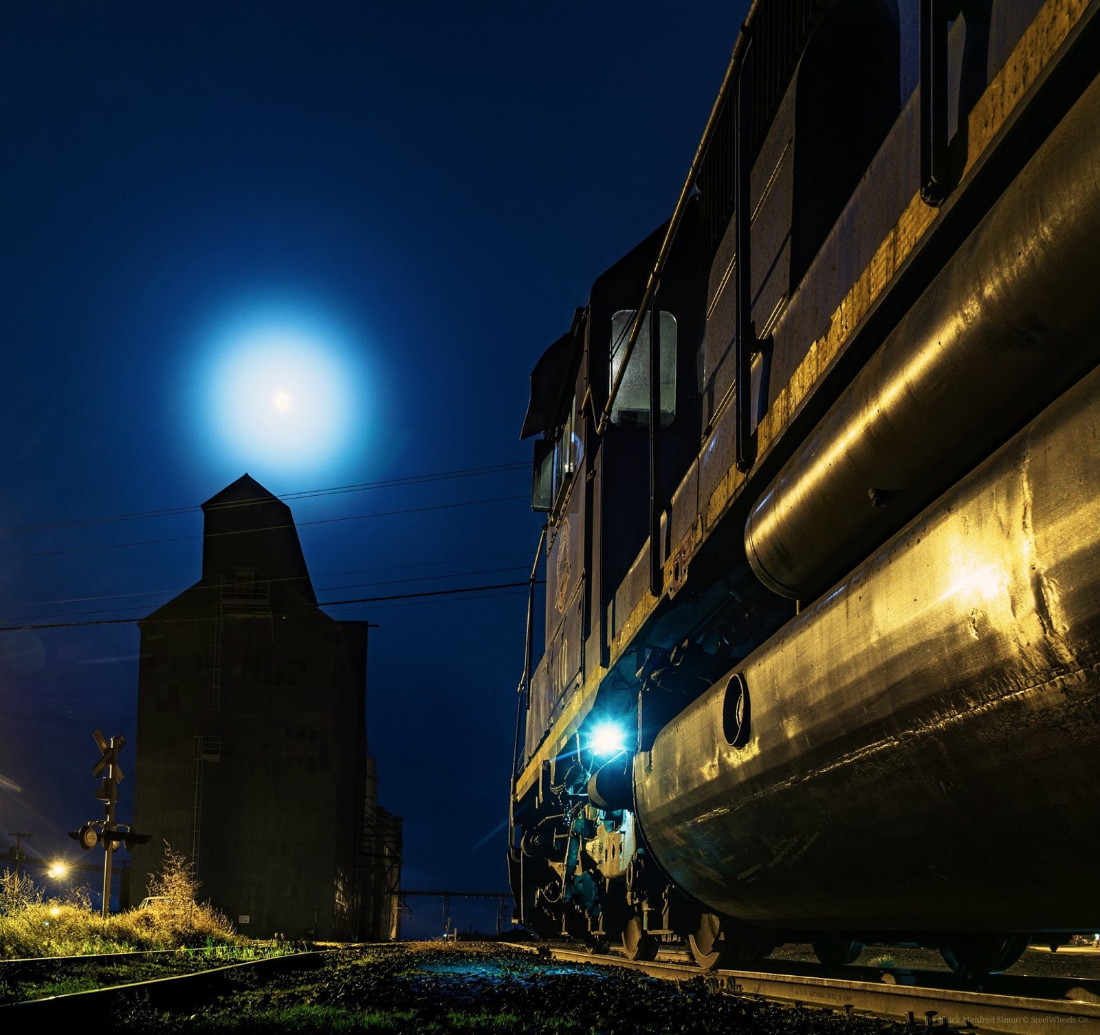 Big Bend Railroad History: "Hartline In The Morning"