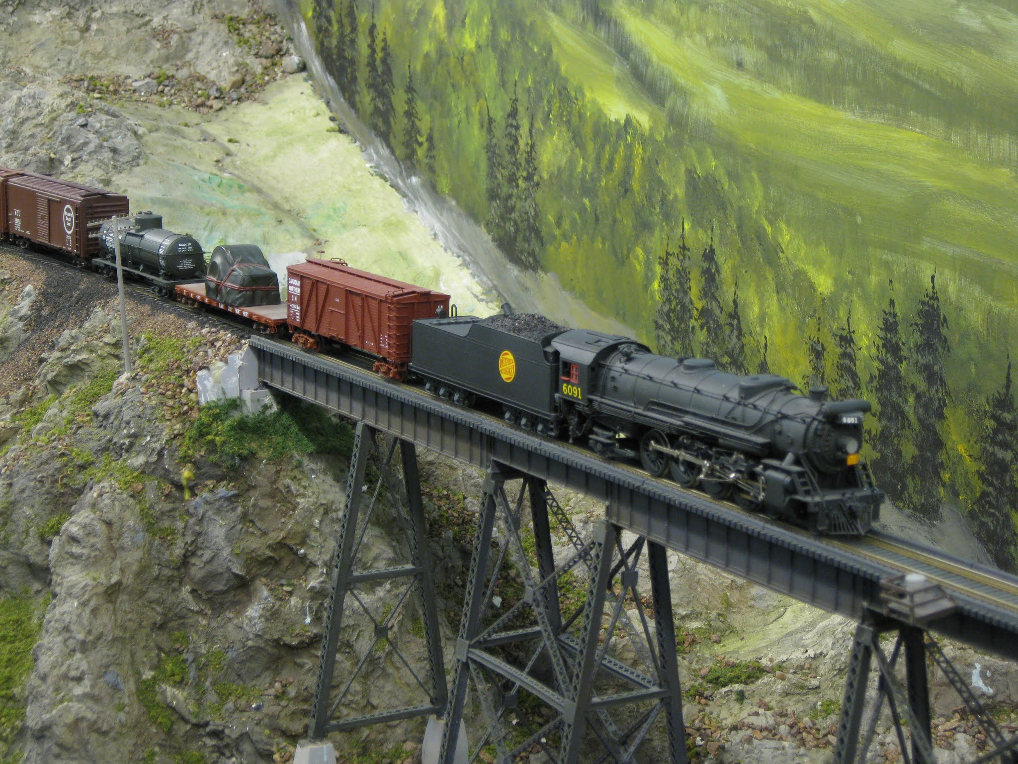 Mike Hamer's B&M Railroad: Layouts in Ottawa Plus a Visit to An Ops Session
