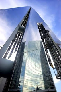 News Dumper: The largest glass building in the world