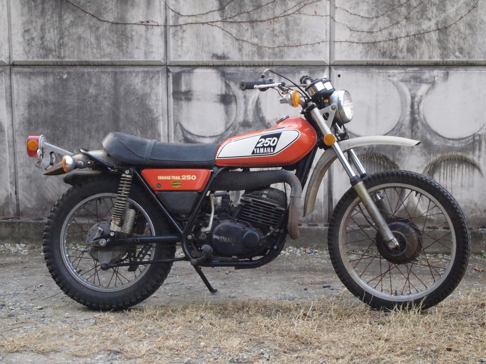 RePLAY MOTO SERVICE BLOG: DT250 FOR SALE