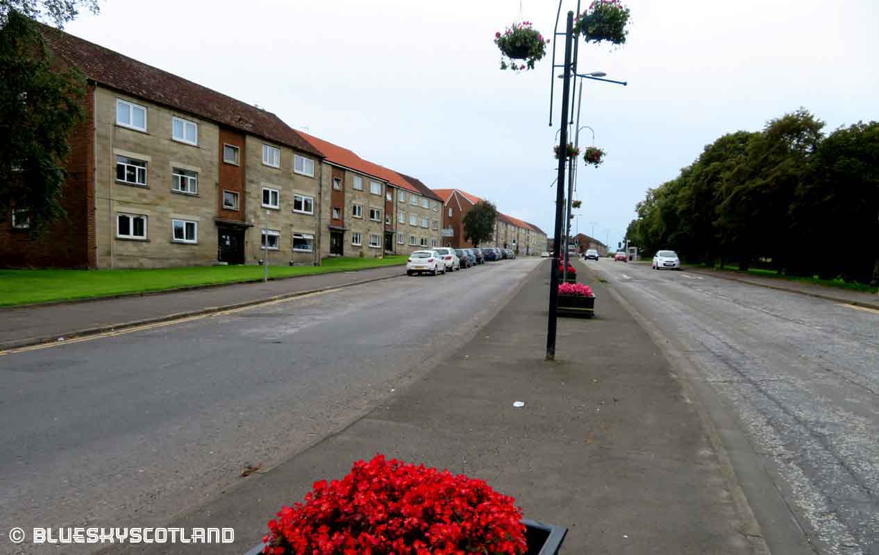 Alex and Bob`s Blue Sky Scotland: Barrhead. Renfrewshire. The Town and ...