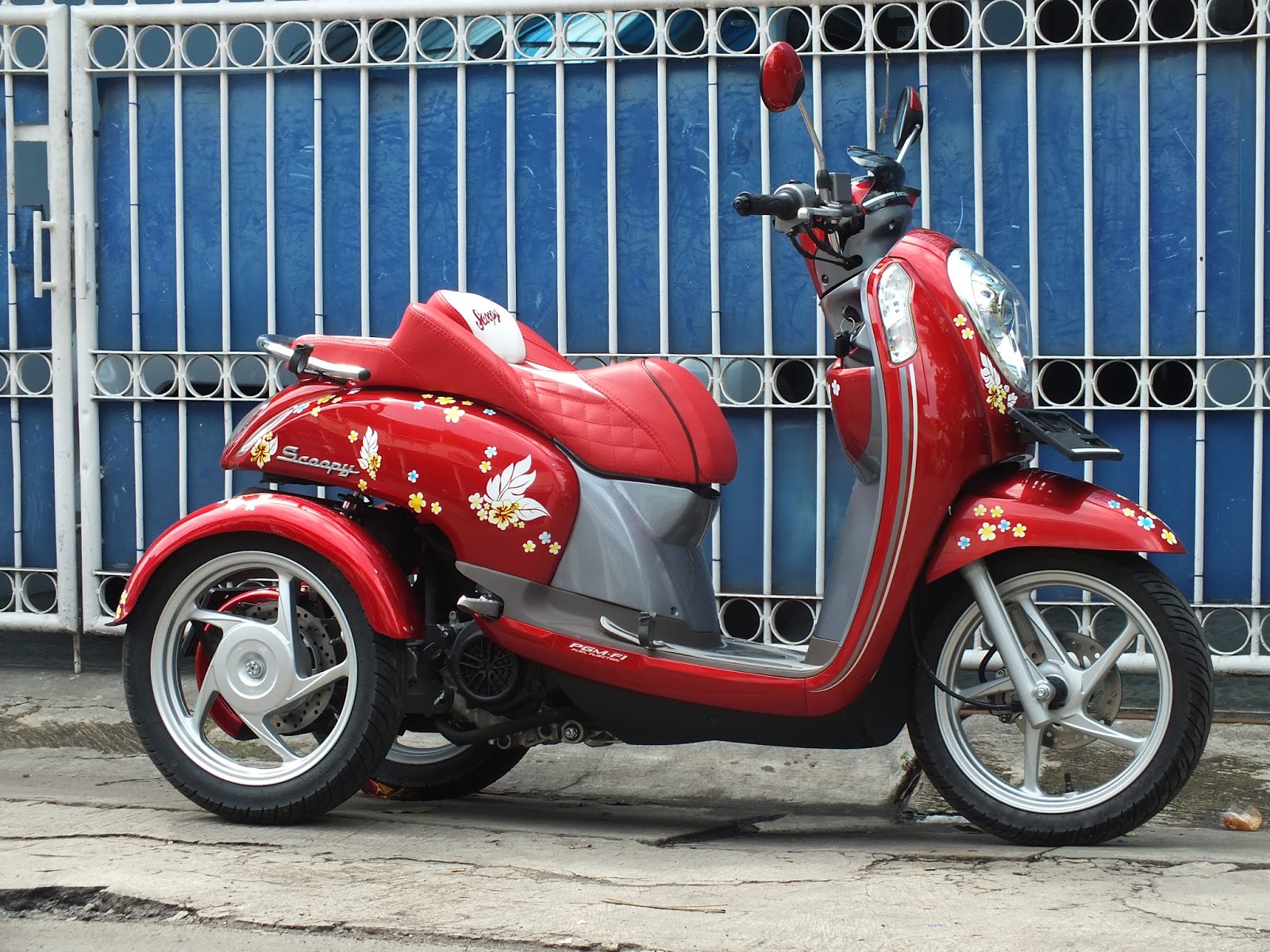 Oracle Modification Concept: HONDA SCOOPY MODIFIKASI RODA 3 Konsep ...