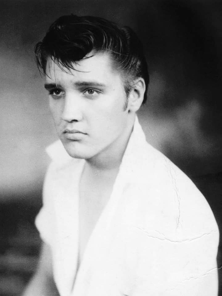 Let's Keep the 50's Spirit Alive!: Elvis Presley. Memphis Blue Light ...