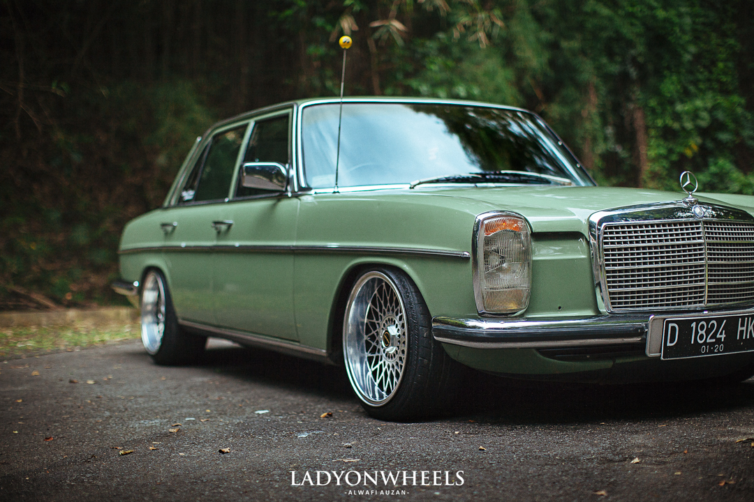 Mostbook: Tuning Mercedes Benz W114 Stance