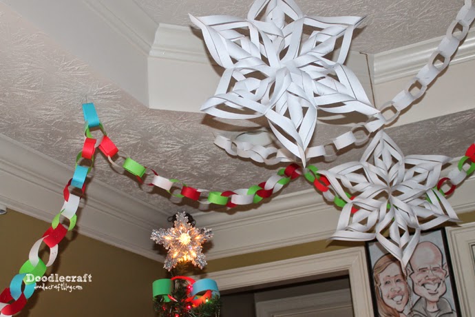 Deck the Halls with Paper! 3D Snowflakes and Paper chains!
