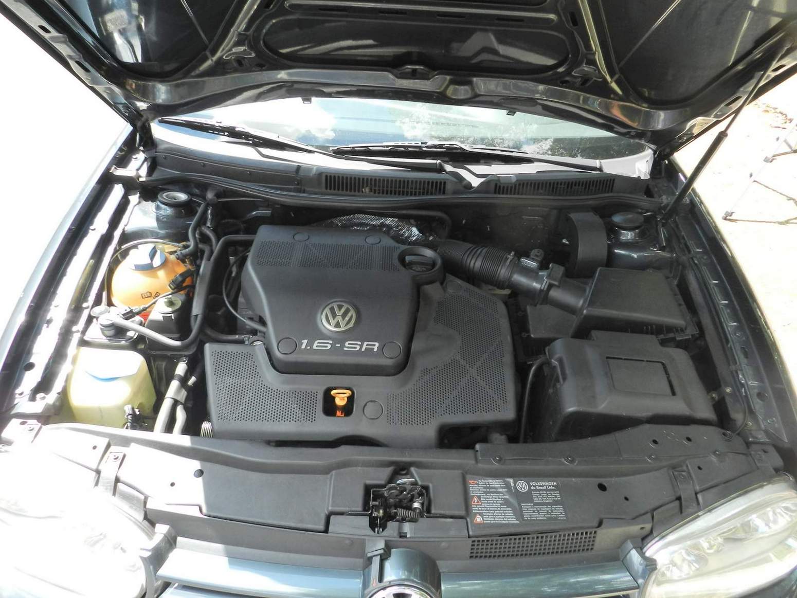 VW Golf SR 2001 com 110 mil km rodados - avaliação e fotos