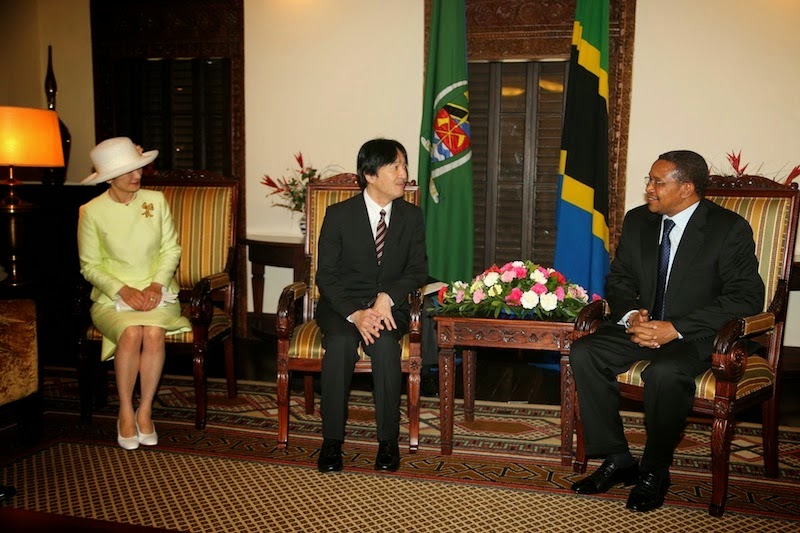 RAIS KIKWETE AONANA NA MWANA MFALME WA JAPAN PRINCE AKISHINO NA MKEWE ...