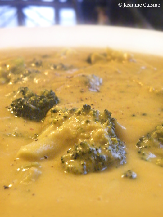 Potage au faumage et brocoli (végane) - Jasmine Cuisine