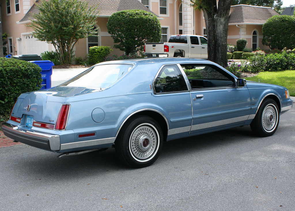 Crawling From The Wreckage: 1988 Lincoln Continental Mark VII - Hot Rod ...