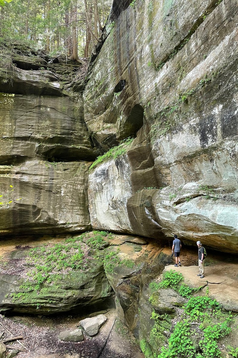 Hocking Hills Caves – Ohio State Park