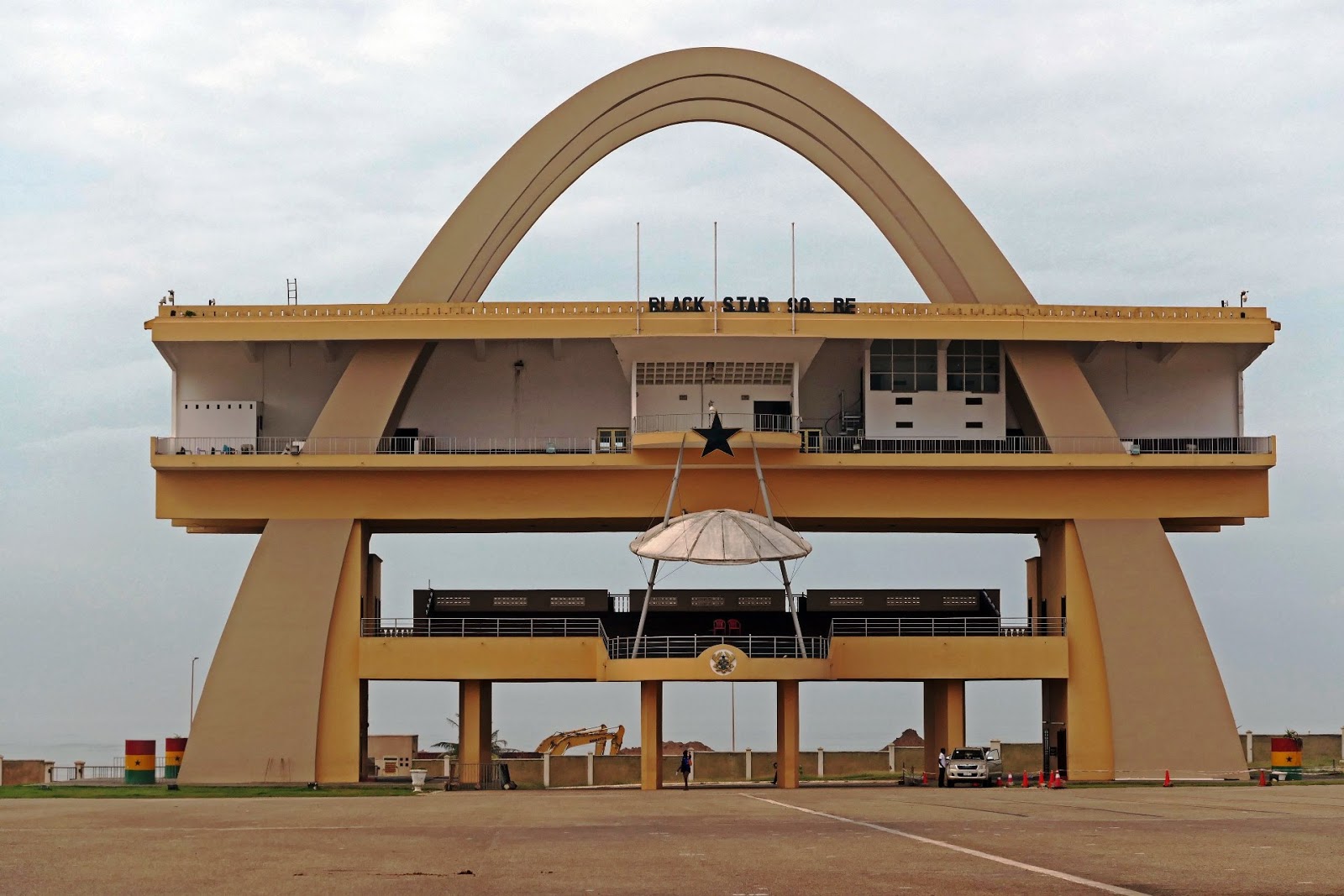 the viewing deck: Crossborder Road Trip from Accra, Ghana to Lome, Togo