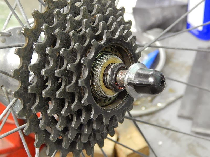 Blue Vue Bicycles: A look Back At The Maillard Helicomatic Hub