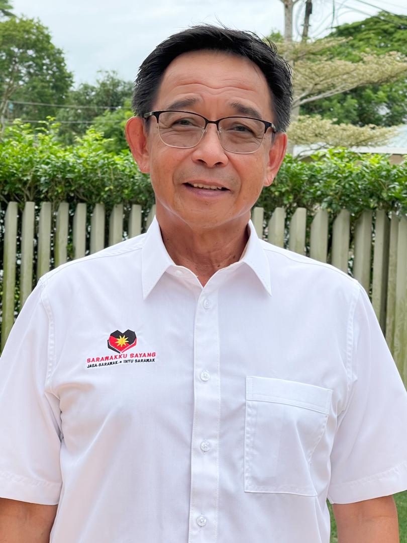 YB Karim says...: Wishing all the best to Datu Hii Chang Kee and Puan ...