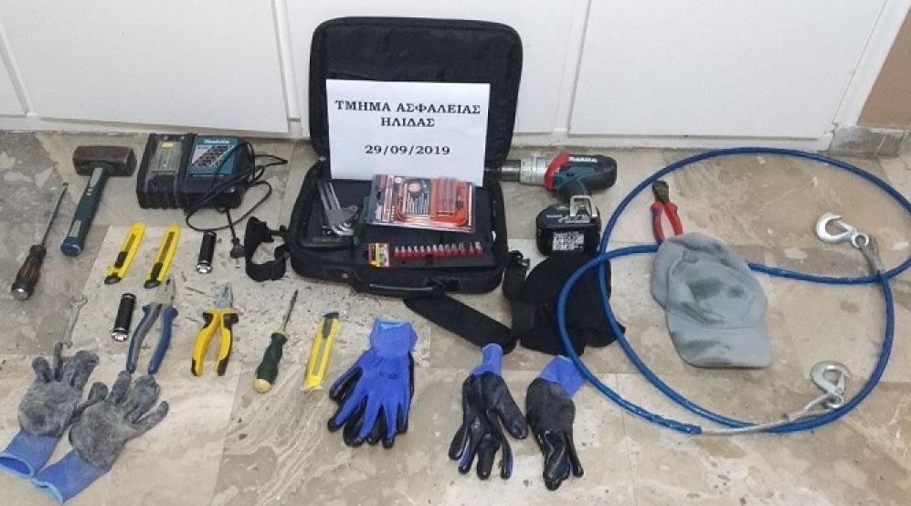 ΜΠΛΟΚΟ ΣΕ ΣΠΕΙΡΑ ΠΟΥ ΕΚΛΕΒΕ ΦΩΤΟΒΟΛΤΑΪΚΑ ΠΑΡΚΑ – Premium Afo
