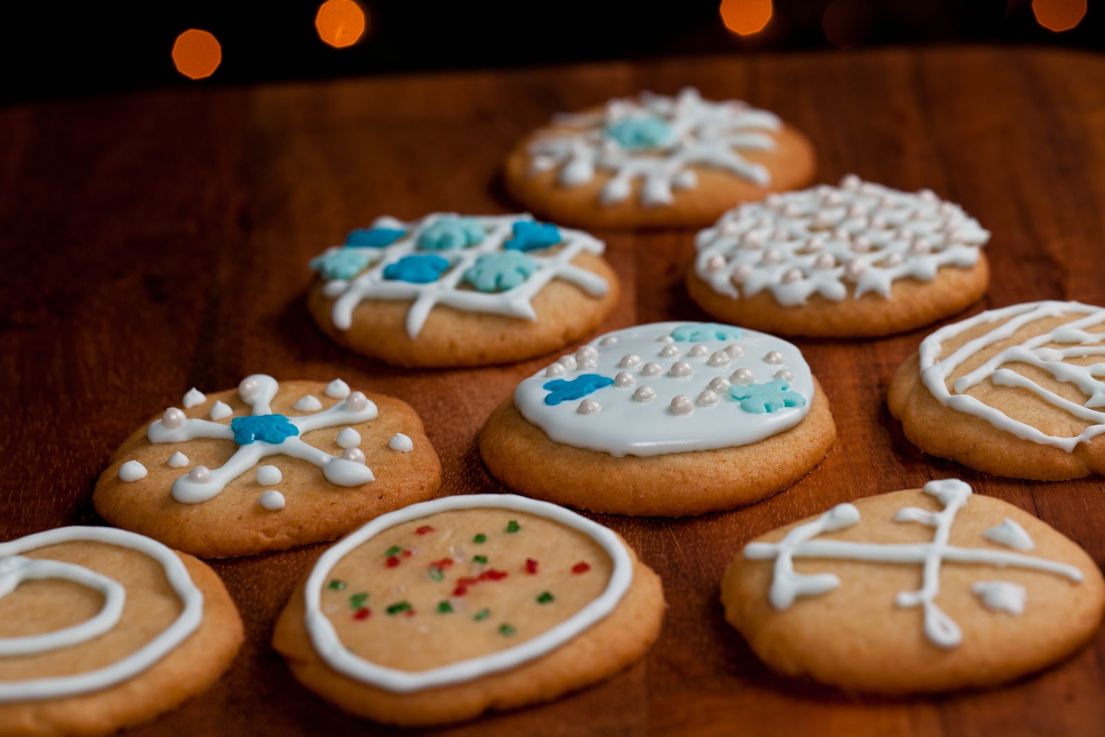 kruizing with kikukat: Holiday Tradition: Fancy Cookies