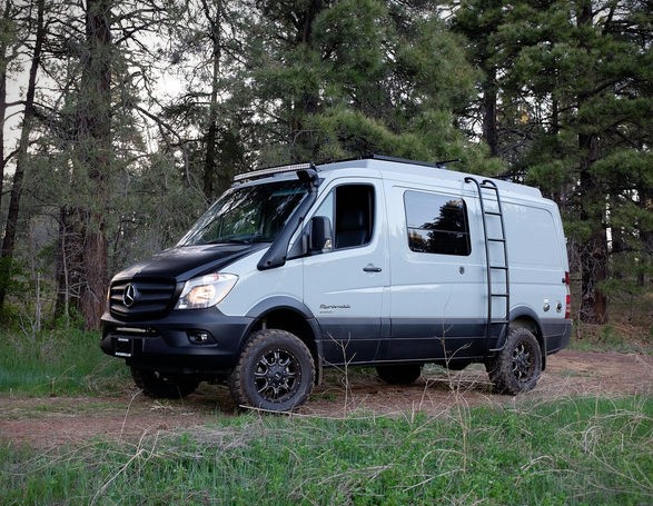 SPORTSMOBILE Mercedes-Benz Sprinter 4x4 Karavan