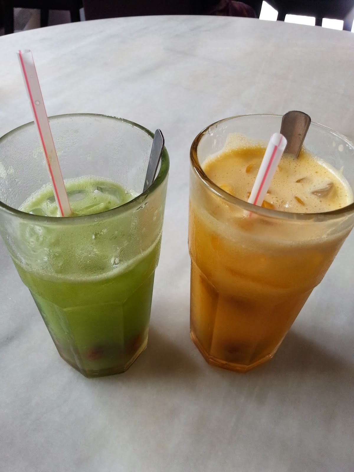 Fresh Oren, Nasi Goreng Cili Padi, MarsJar, Durian & Roti Canai ~ Dari ...