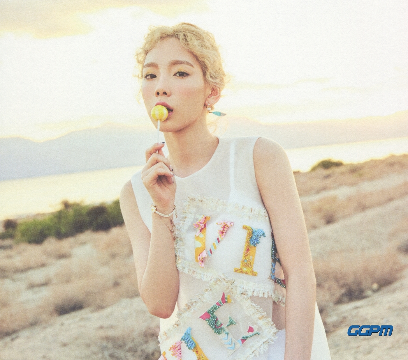 TAEYEON 2nd mini album 'Why' BOOKLET - Prologue (11PIC) | GGPM