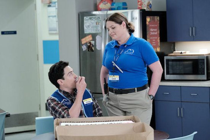 Superstore - Episode 5.02 - Testimonials - 2 Sneak Peeks, Promotional ...