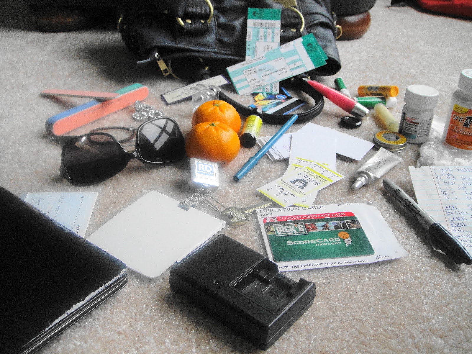 Personalized Solutions.: Messy purse? Clean it up!