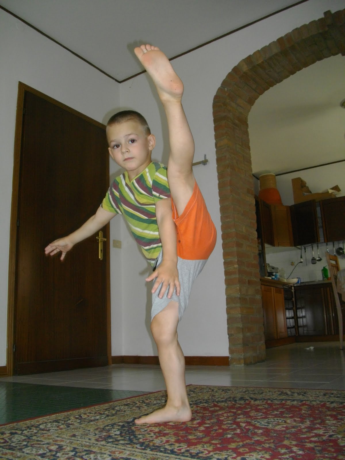 Giuliano Stroe: Giuliano's muscle and split