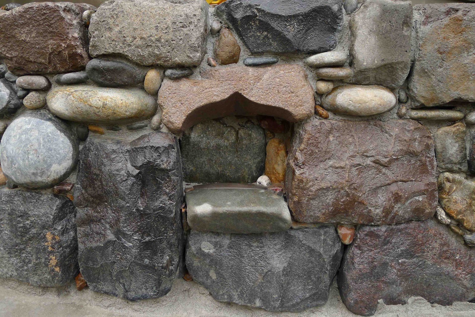 Jeffrey Bale's World of Gardens: A patio near Occidental, California