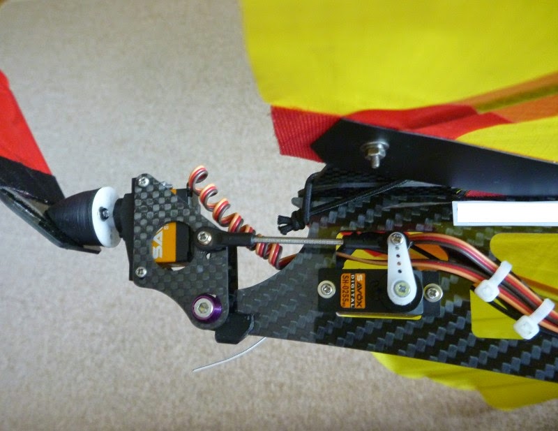 France ORNITHOPTERE - Oiseau Radiocommandé (rc ornithopter bird)