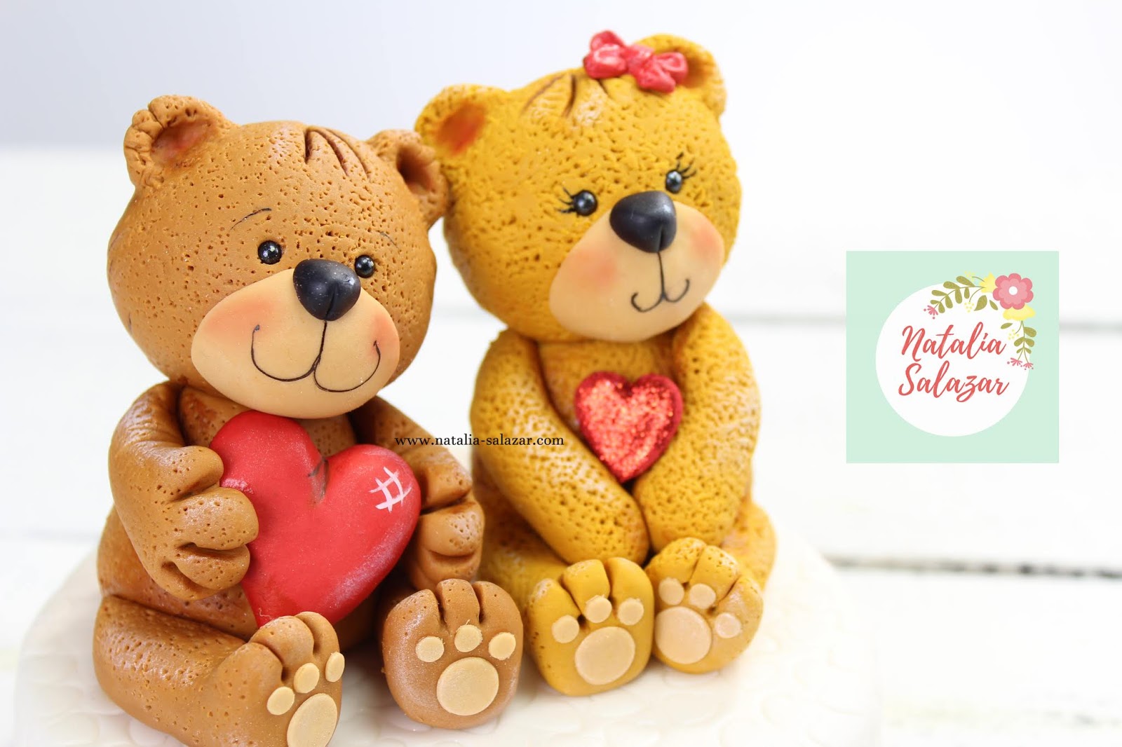 Cómo modelar osos en fondant y RKT