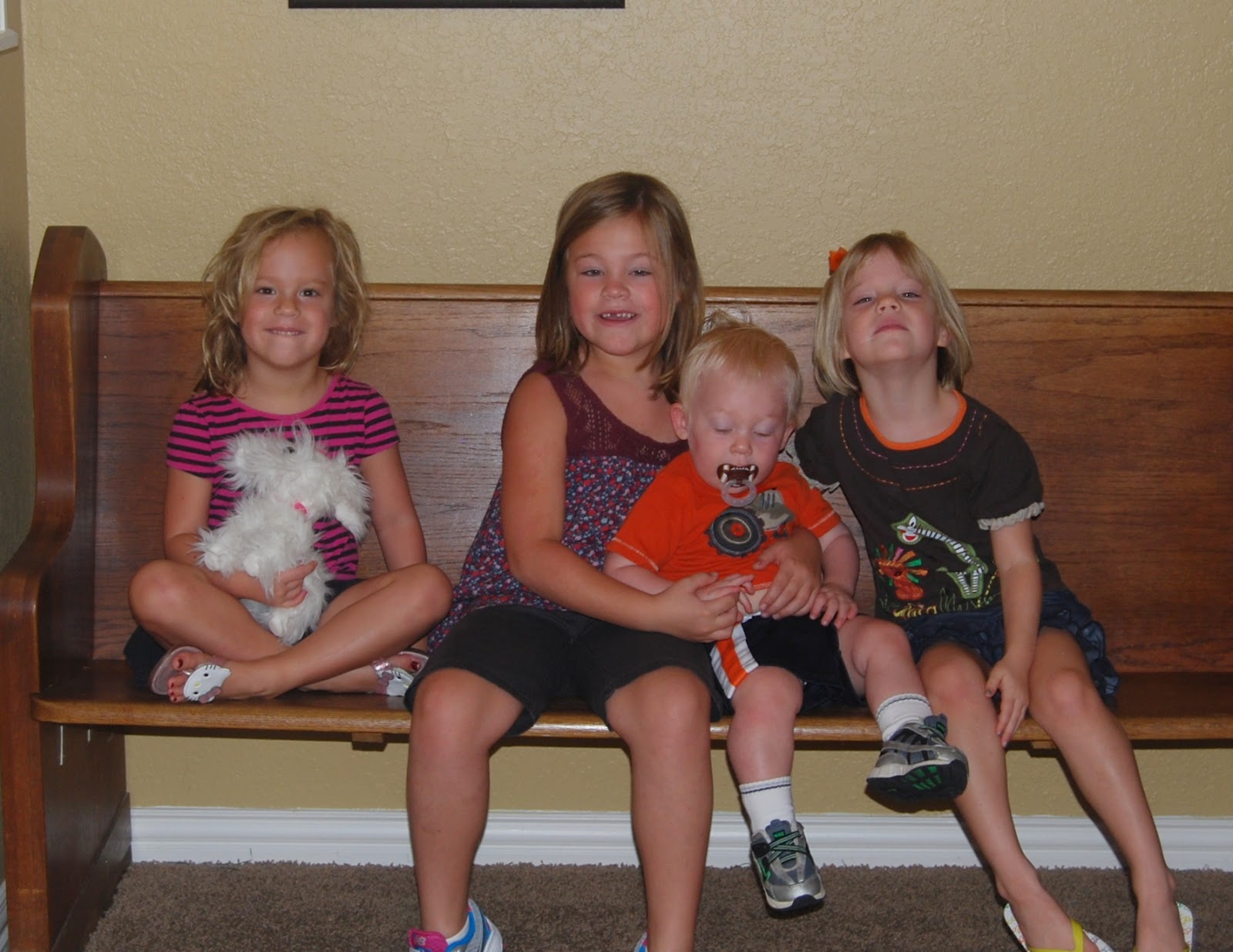 the-girls-and-graham-first-grade-first-day