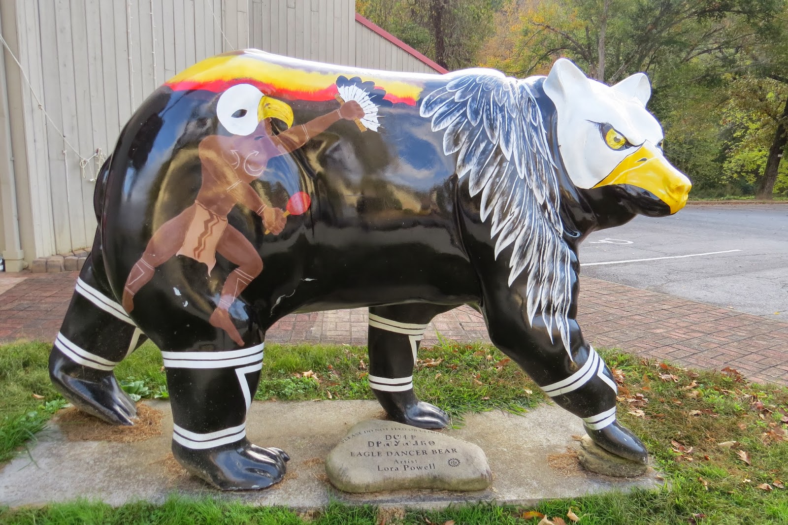 Nomadic Newfies: Eagle Dancer Bear, Cherokee, North Carolina