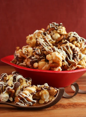 It's Written on the Wall: 116 Popcorn Recipes for Slumber Parties ...