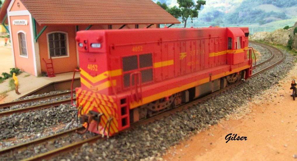 Gílser ferreo trens: G12 RFFSA