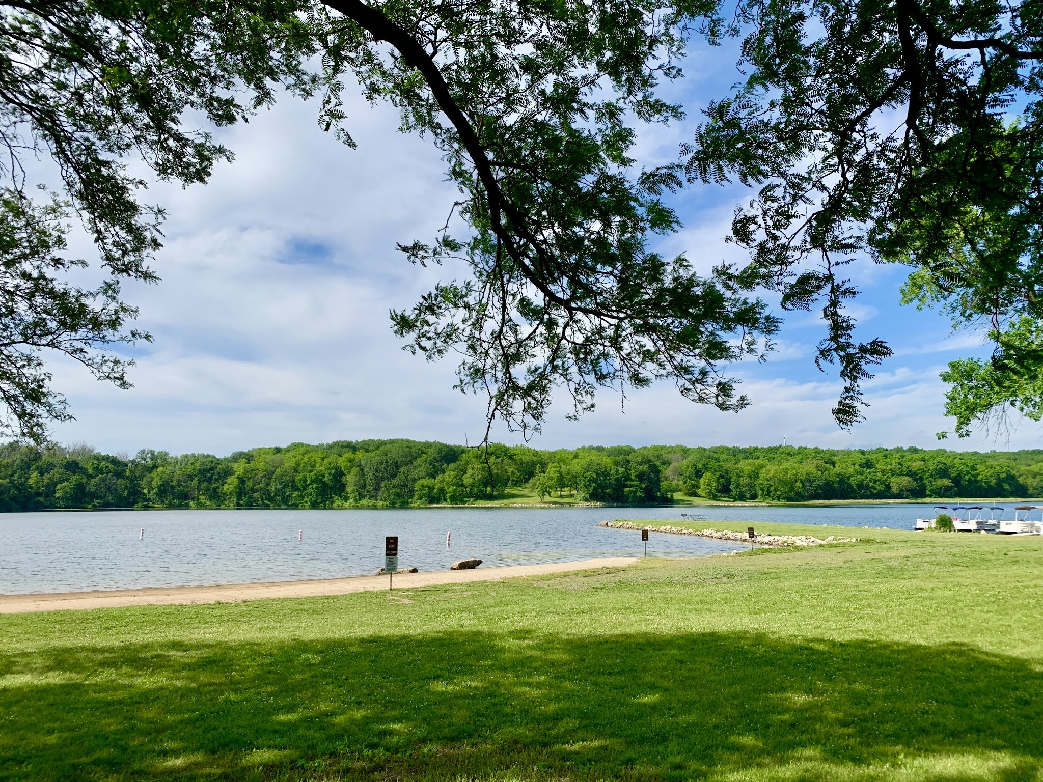 DES MOINES AREA: Beaches